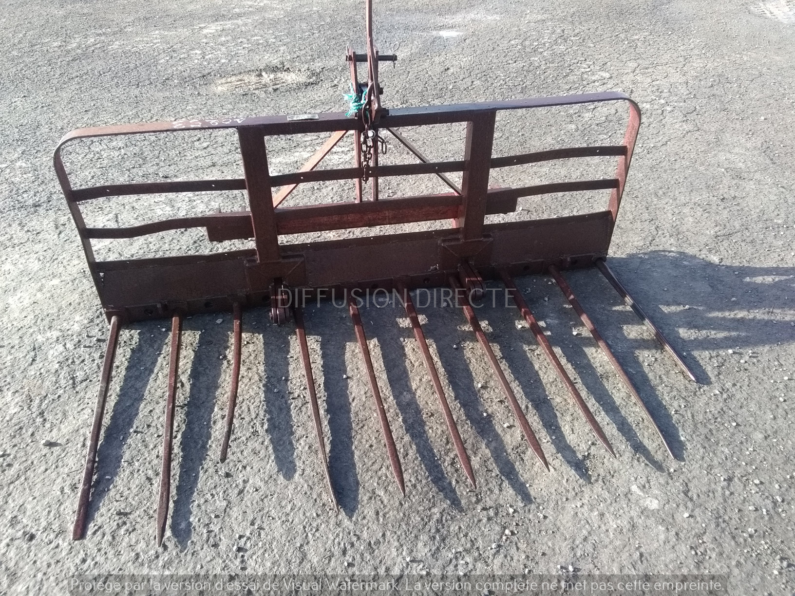 FOURCHE A FUMIER 2M10P- | Diffusion Directe