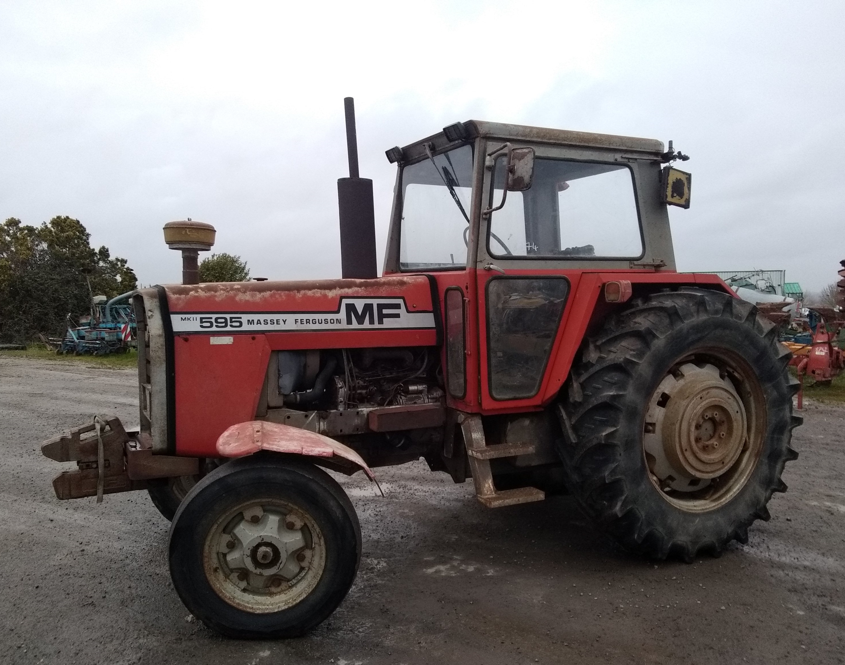 TRACTEUR AGRICOLE 595 MK II- MASSEY FERGUSON | Diffusion Directe