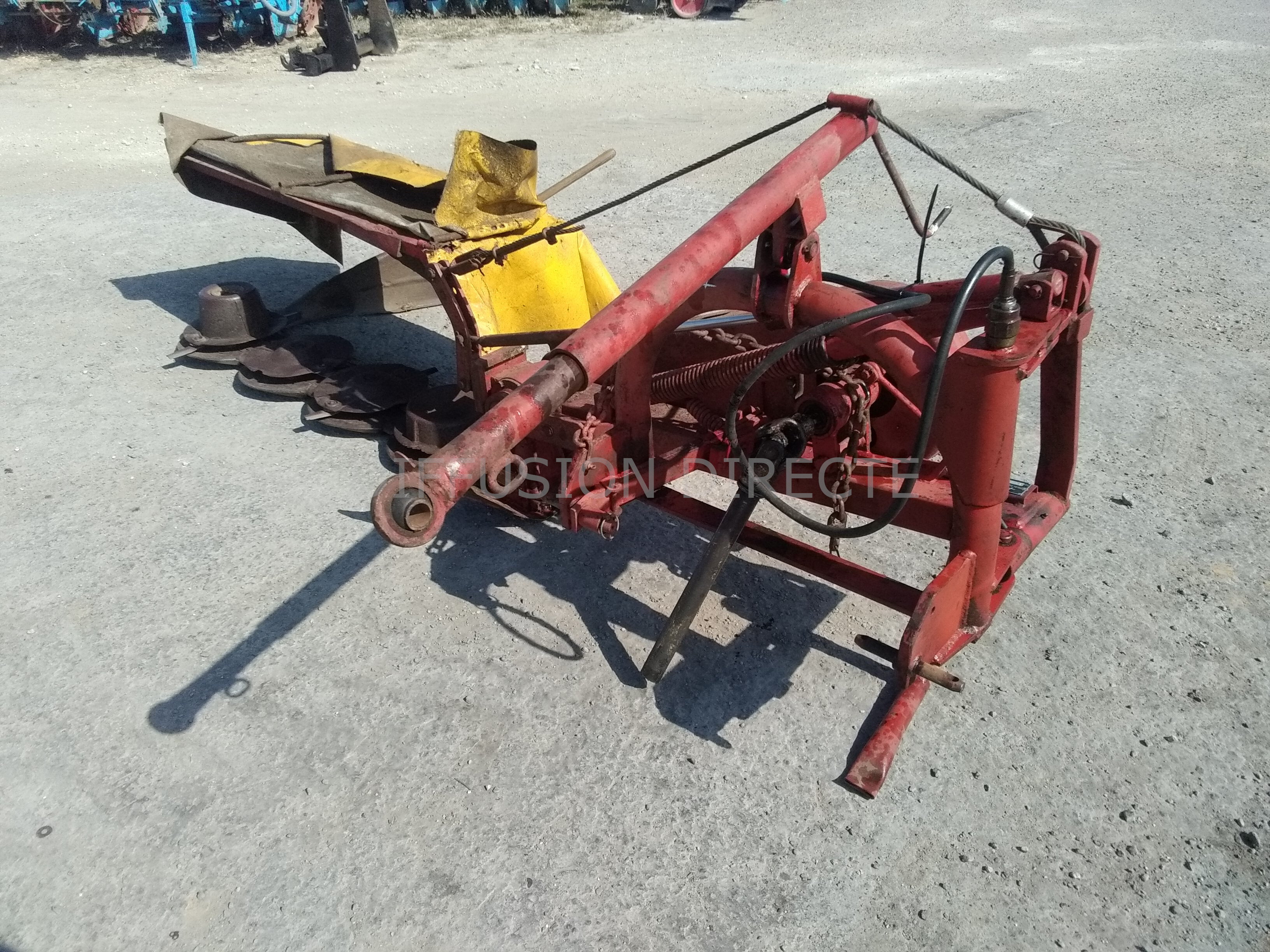 FAUCHEUSE GMD 44- KUHN | Diffusion Directe