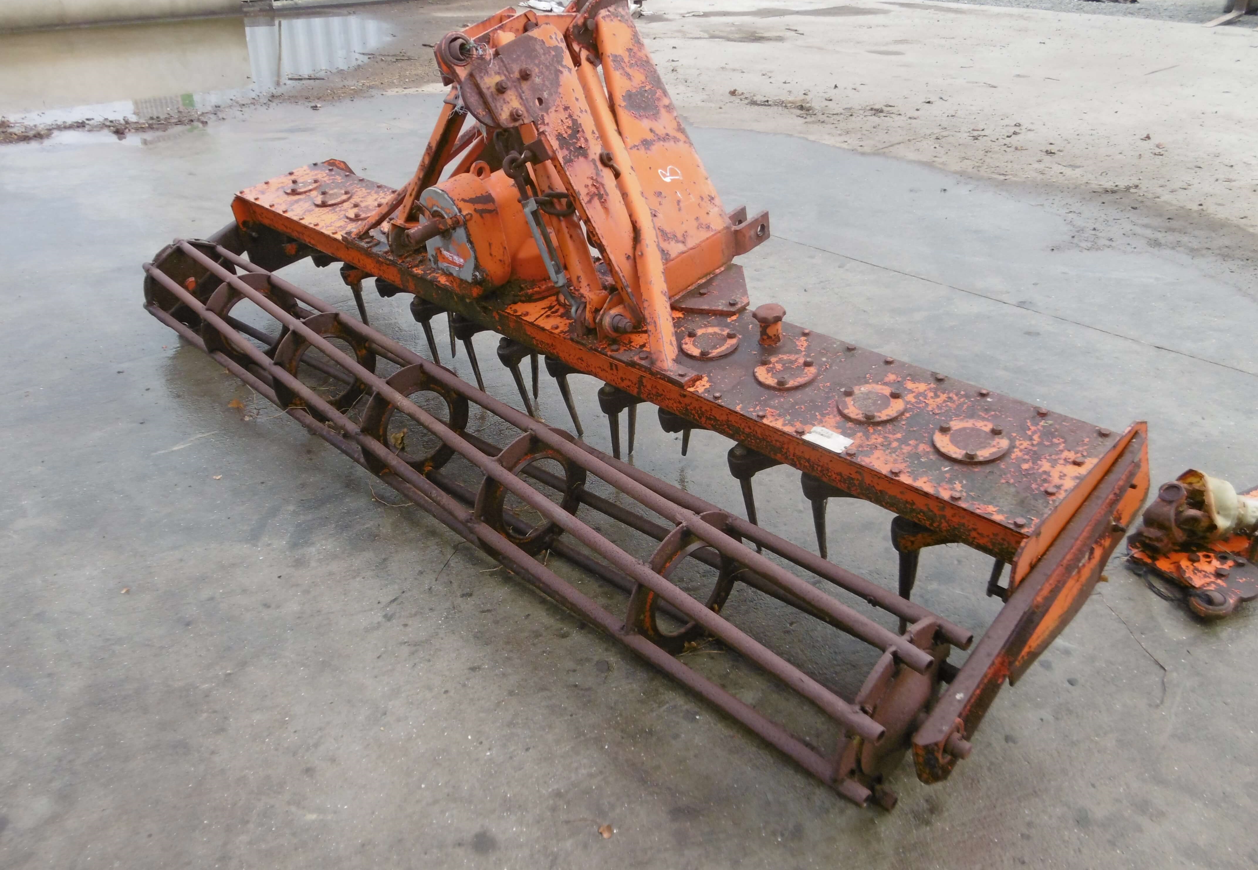 HERSE ROTATIVE ERP30LR4- HOWARD | Diffusion Directe